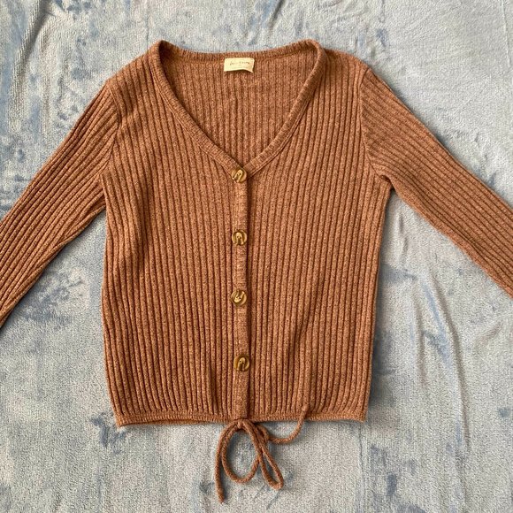 Free Kisses | Sweaters | Free Kisses Light Brown Sweater | Poshmark